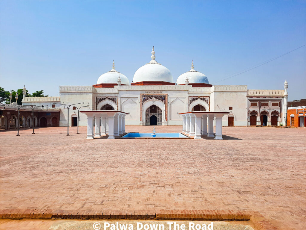 The Incredible Sher Shah Suri Mosque of Bhera - palwa down the road